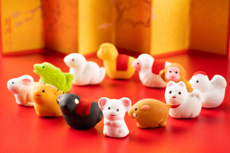 占いの種類と特徴一覧｜悩み別でおすすめの占いも解説[全32種] - Spicomi